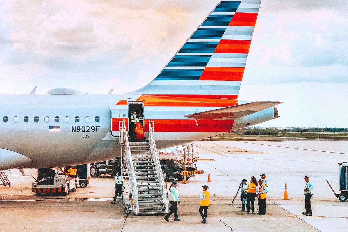Ensuring the Safety of the Airport Ground Crew - Transform Icons